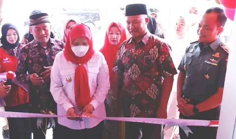 Bongkar Post – Walikota Bandar Lampung Resmikan Rumah Makan Nasi Kapau ...