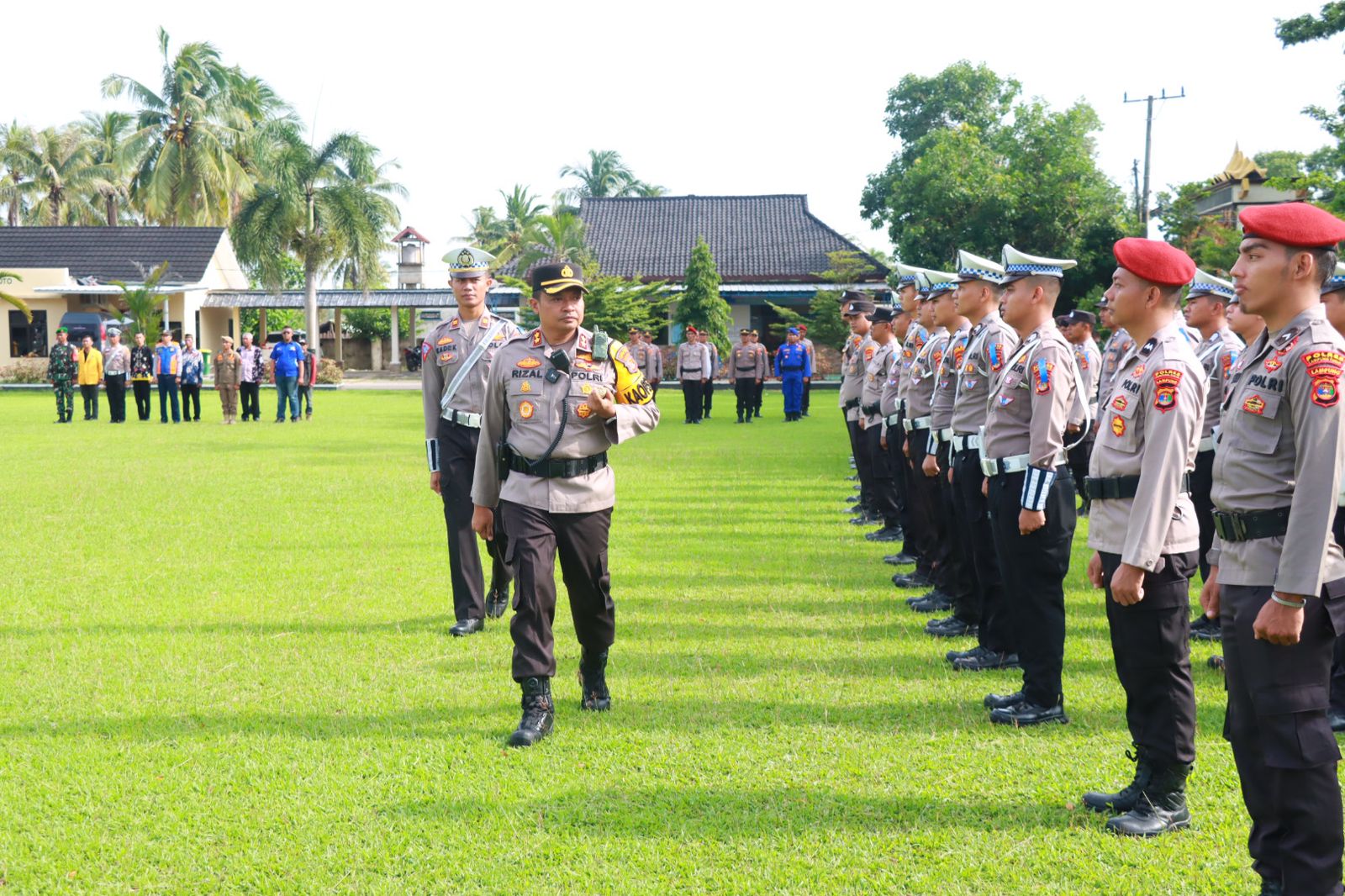 Bongkar Post – Kapolres Pimpin Apel Gelar Pasukan Operasi Krakatau 2024 – Bongkar Post